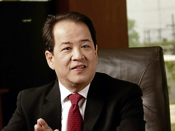 Son of owner not allowed to eat in exec lounge | Inquirer Business