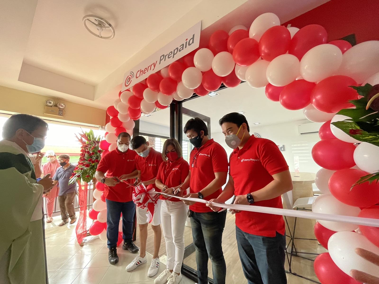 Cherry Prepaid opens 4th Concept Store in Davao | Inquirer Business