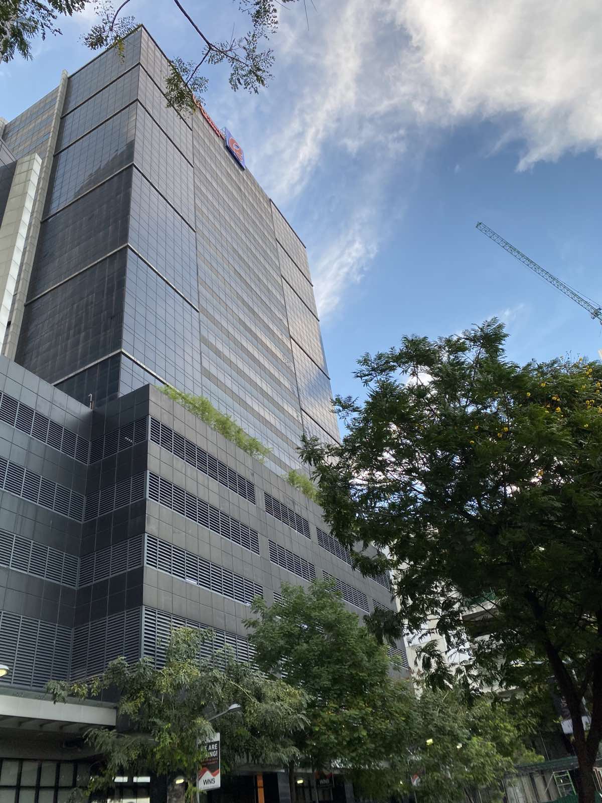 Giga Tower turns Gold | Inquirer Business