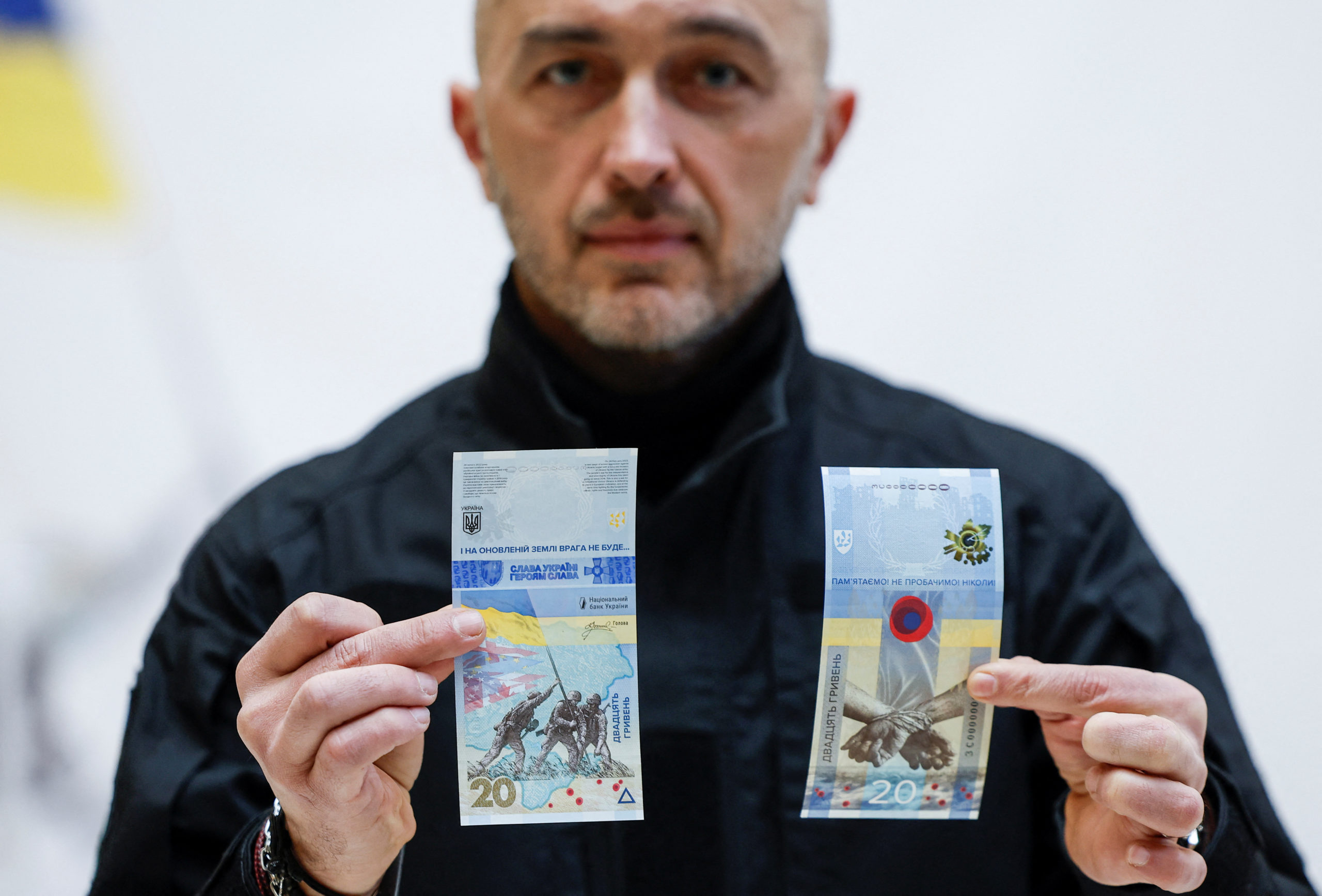 Ukraine unveils banknote for anniversary of Russian invasion | Inquirer ...
