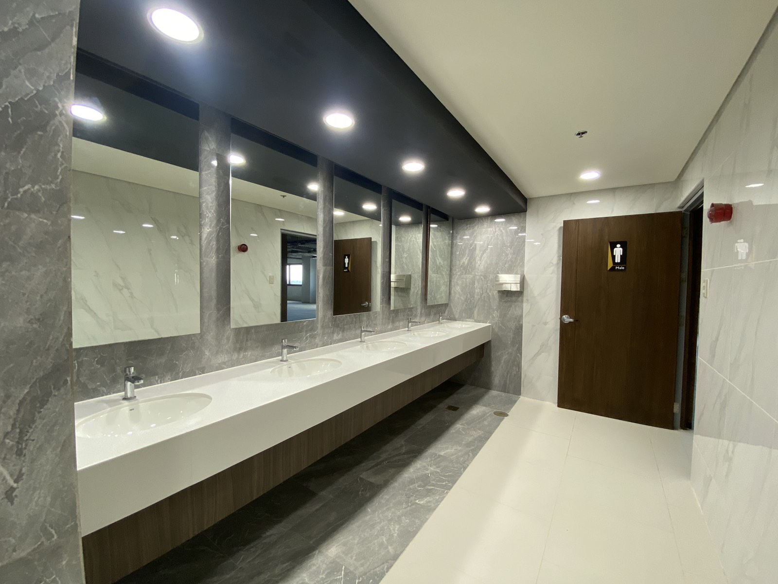 Robinsons Cybergate Galleria Cebu, now the island province's first EDGE ...