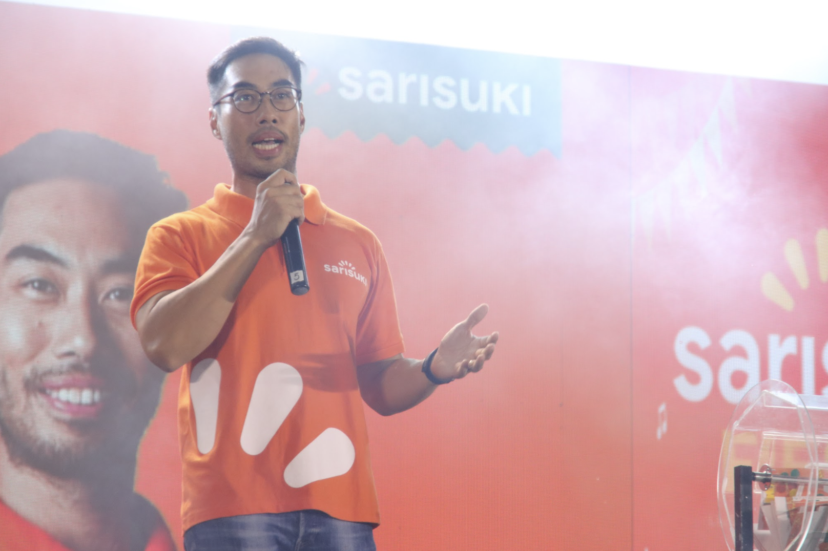 Over 2000 people joined the fun and celebration at Sarisuki Super ...