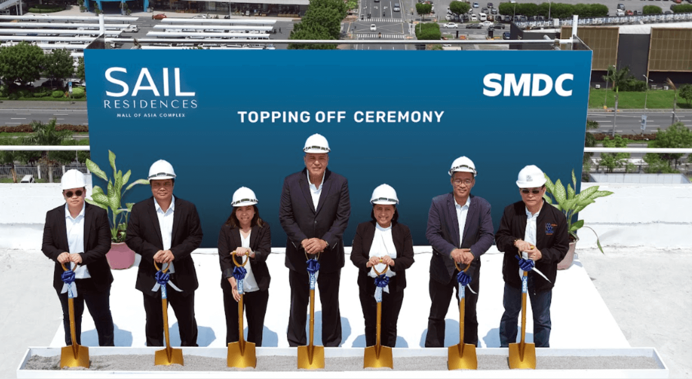 SMDC celebrates the topping-off of Sail Residences