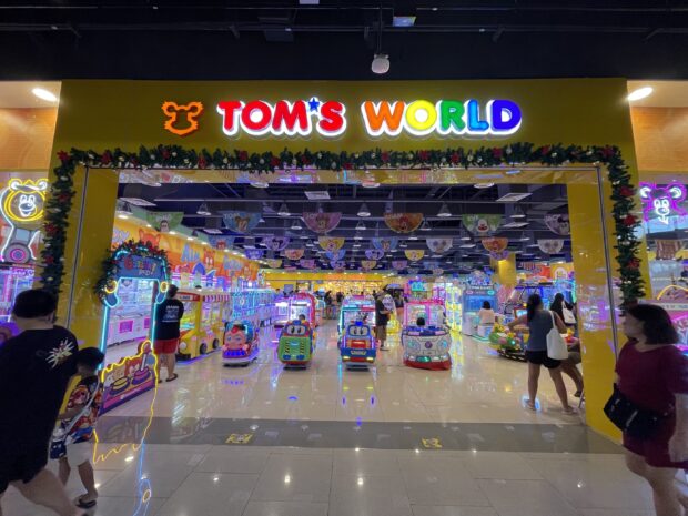 Robinsons Antipolo: Your ultimate Christmas destination with shopping ...