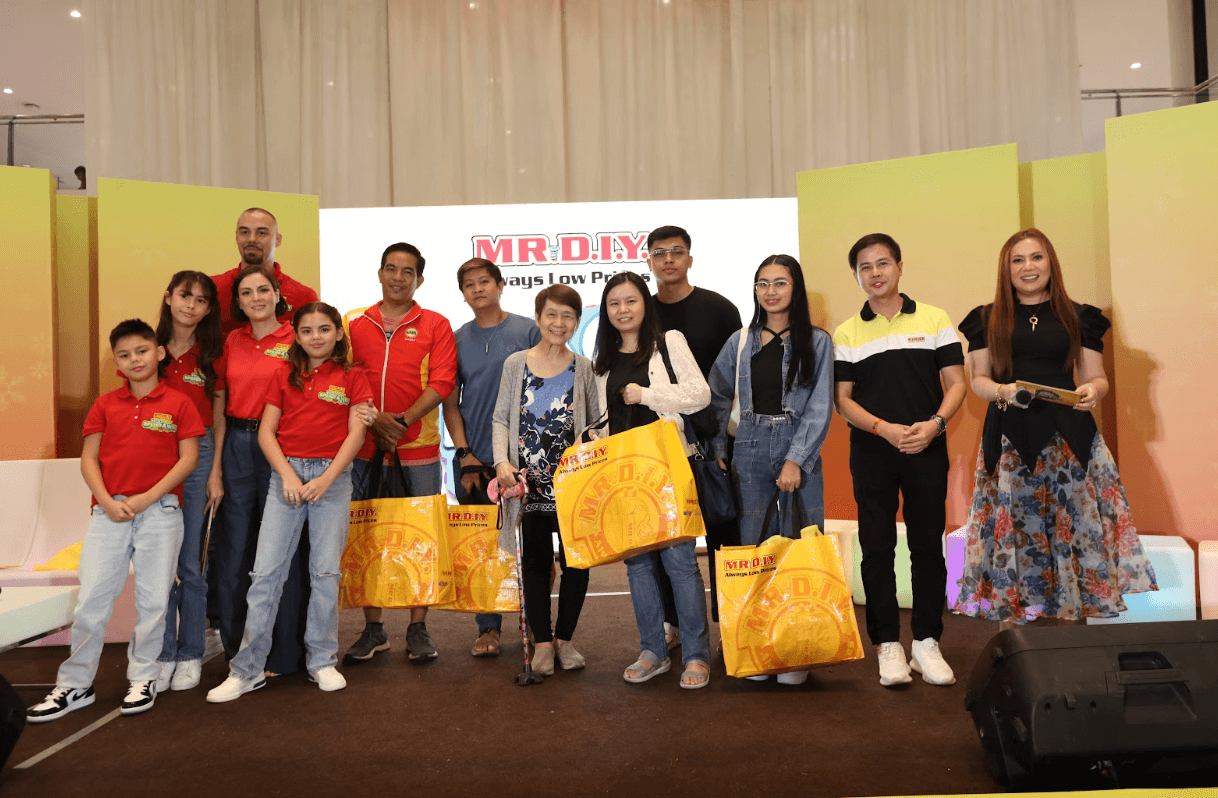 MR.DIY HOLI-DIY event shines bright with Team Kramer at Ayala Malls Feliz