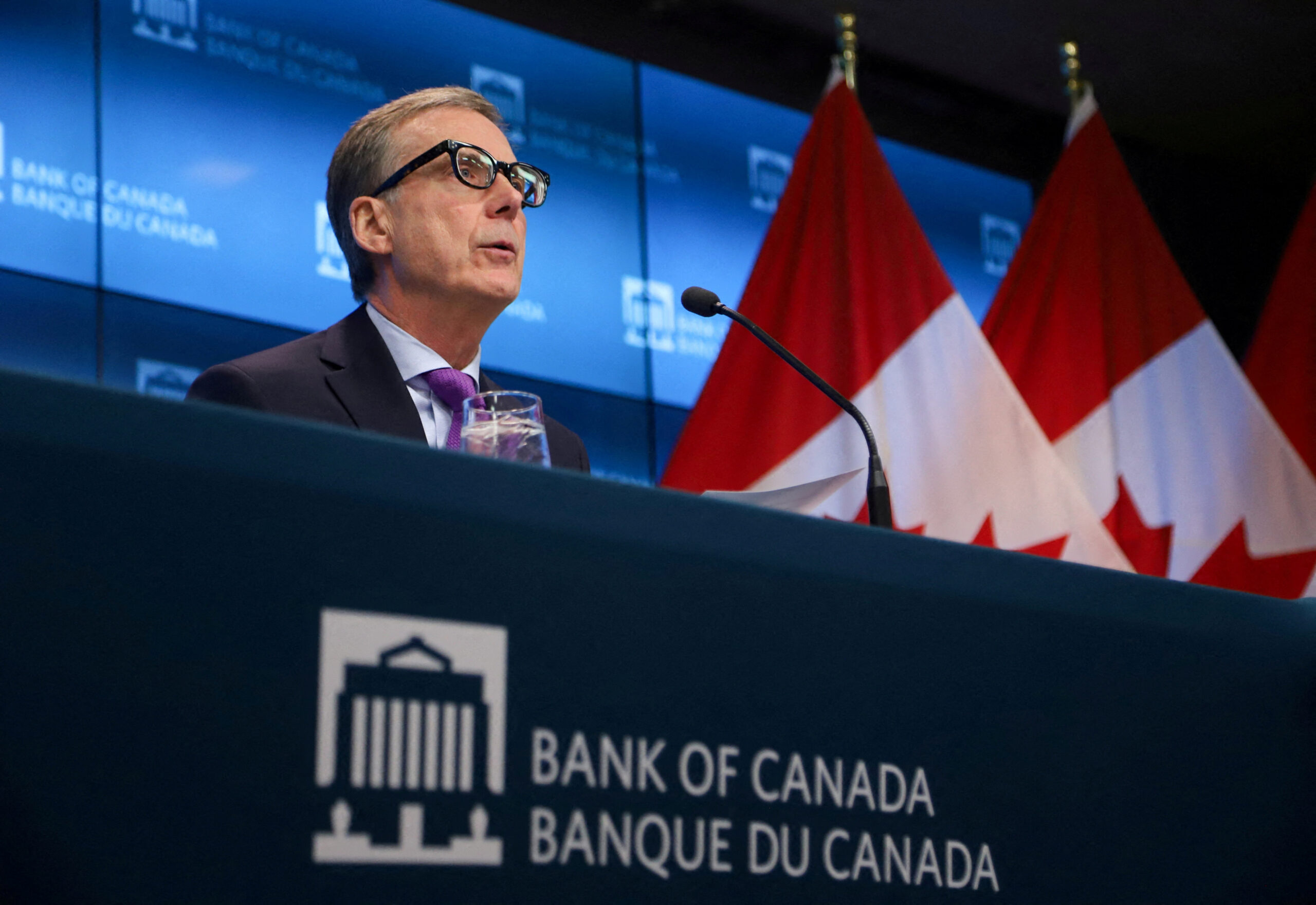 Bank of Canada holds rates