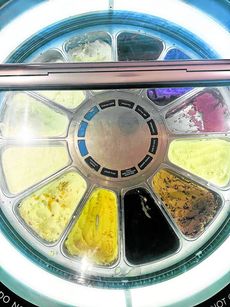 Sumptuous buffet with gorgeous view of Manila Bay | Inquirer Business