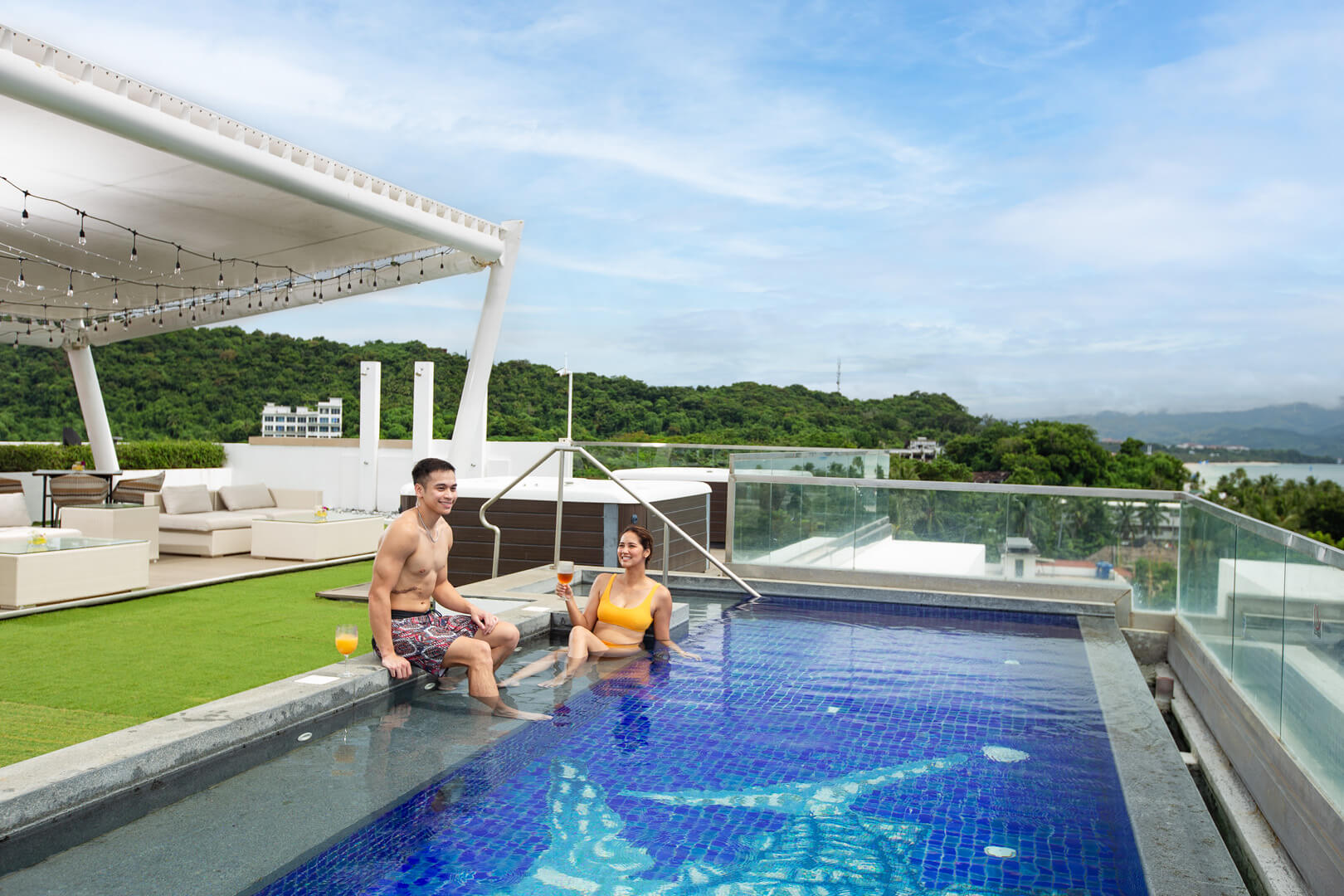 Isa itong 'Maligayang Tag-init' sa Discovery Hotels and Resorts ...