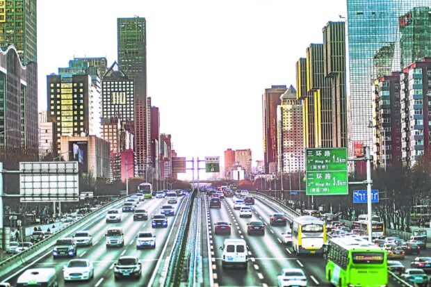 Vertical cities in the age of hyper-urbanization