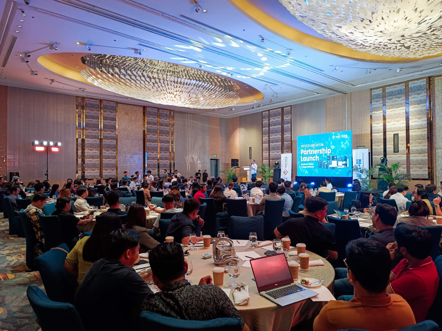 Eaton appoints VSTECS as authorized distributor for its UPS portfolio ...