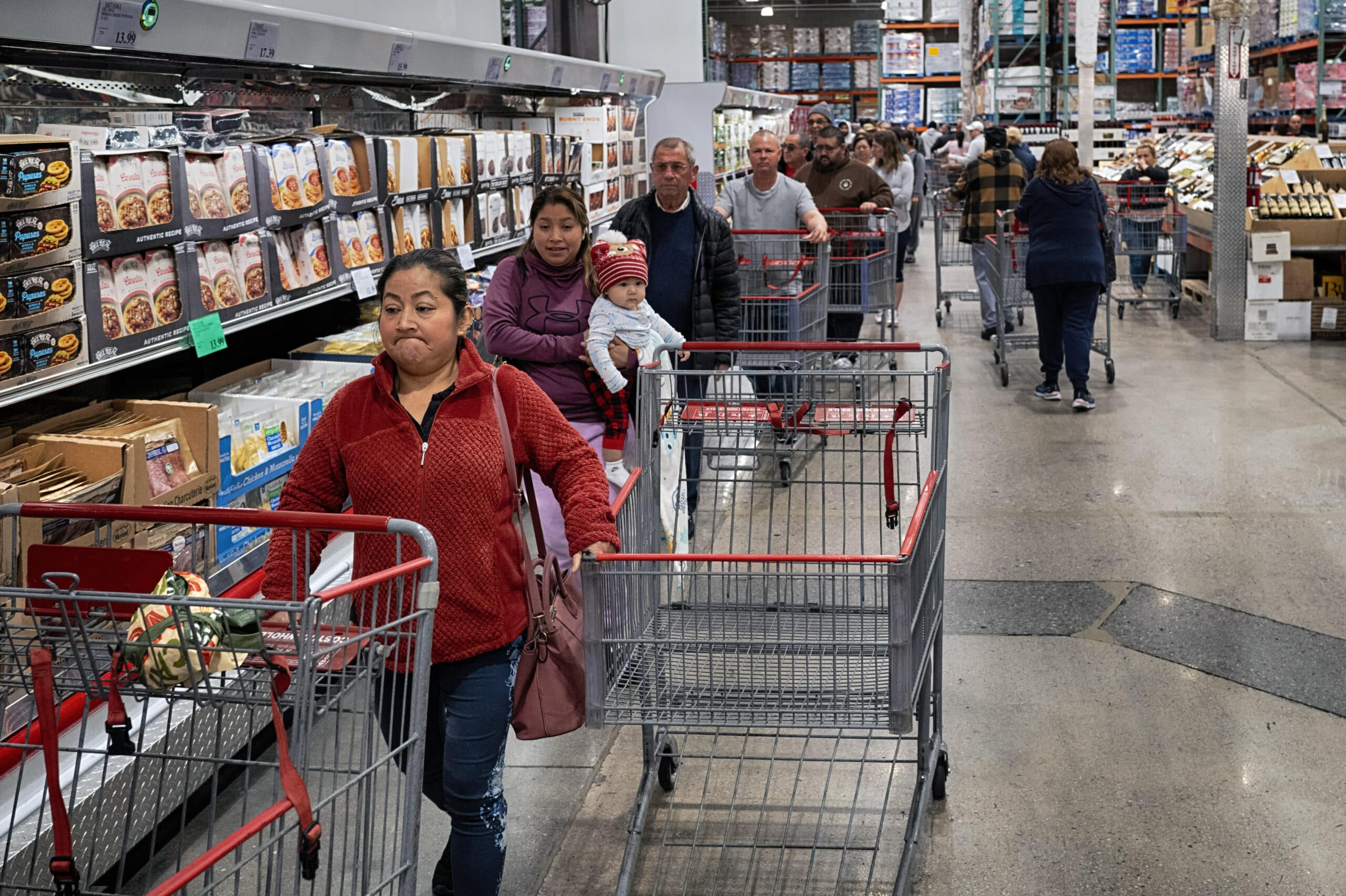 US consumer sentiment up for 1st time in 2025 amid tame inflation