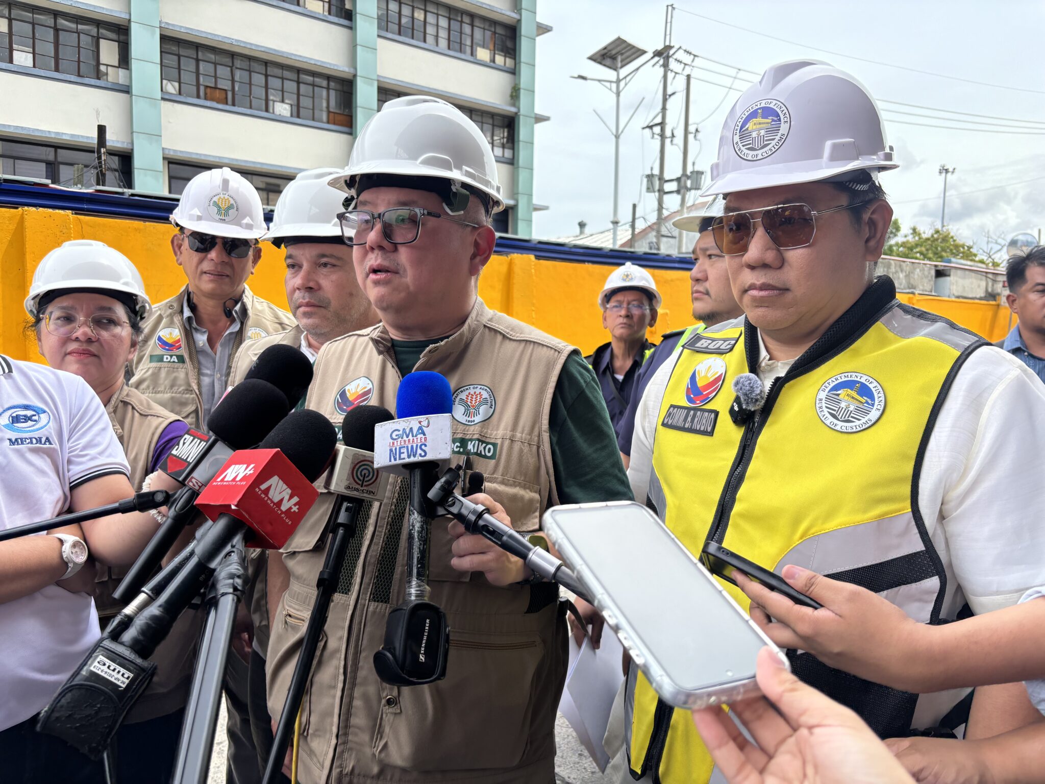 P90-M smuggled sugar, cigarettes seized at Port of Manila