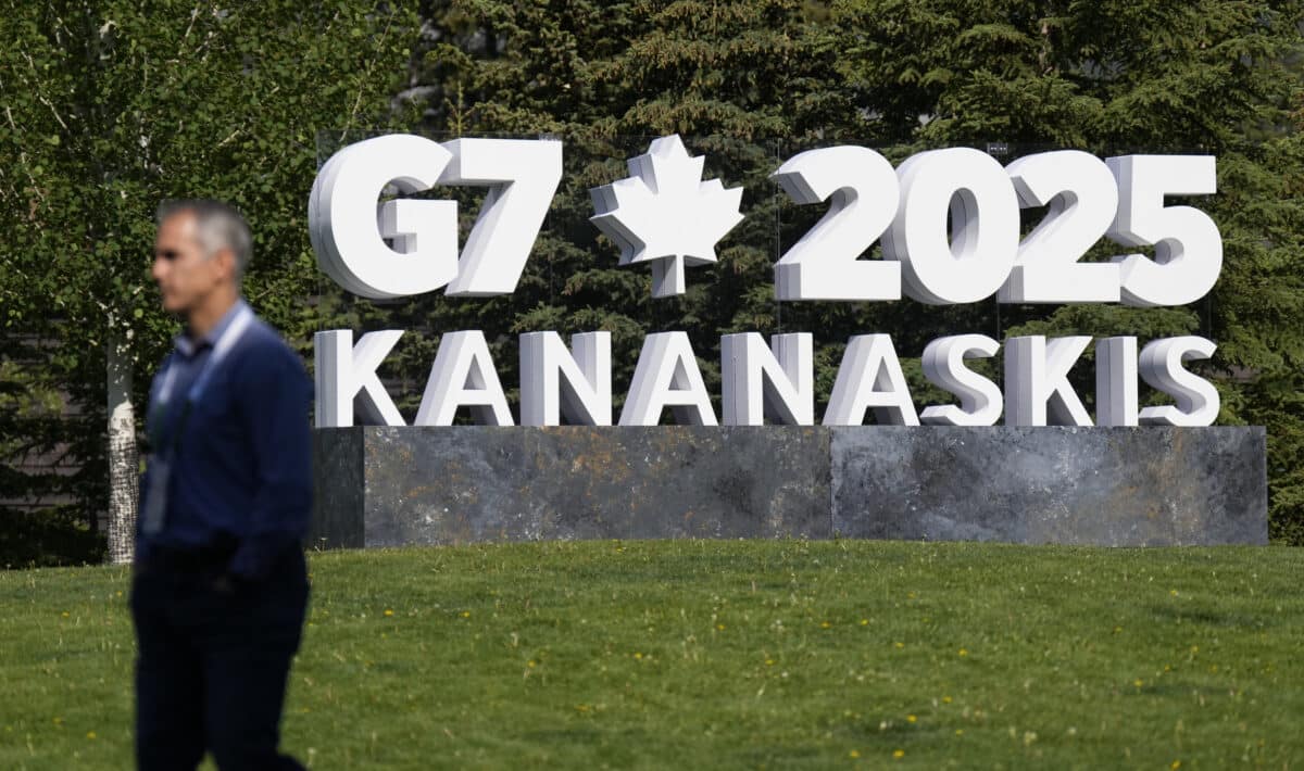 G7 leaders gather in Canada for a summit