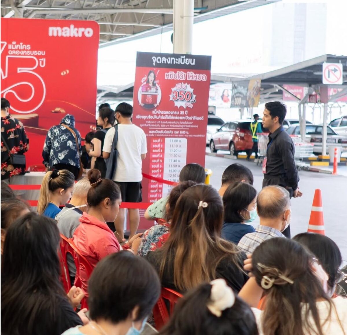 Makro reentering Philippine market, backed by Ayala