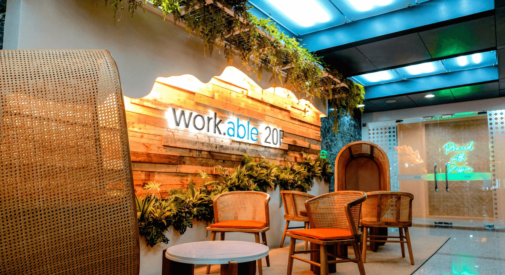 Productivity meets prestige at work.able Robinsons Summit Center