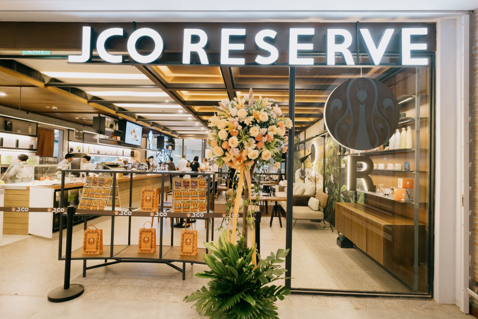 JCO Reserve officially ‘takes off’ at NAIA Terminal 3 | Inquirer Business