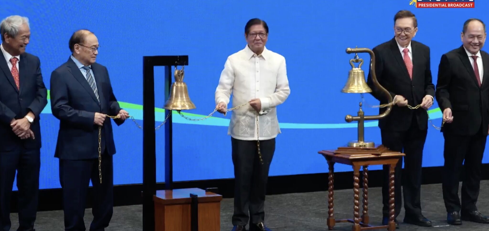 Maynilad debuts on PSE, gets 12 cornerstone investors