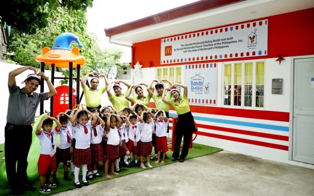 McDonald’s Philippines’ Dr. George T. Yang shares the gift of happiness ...