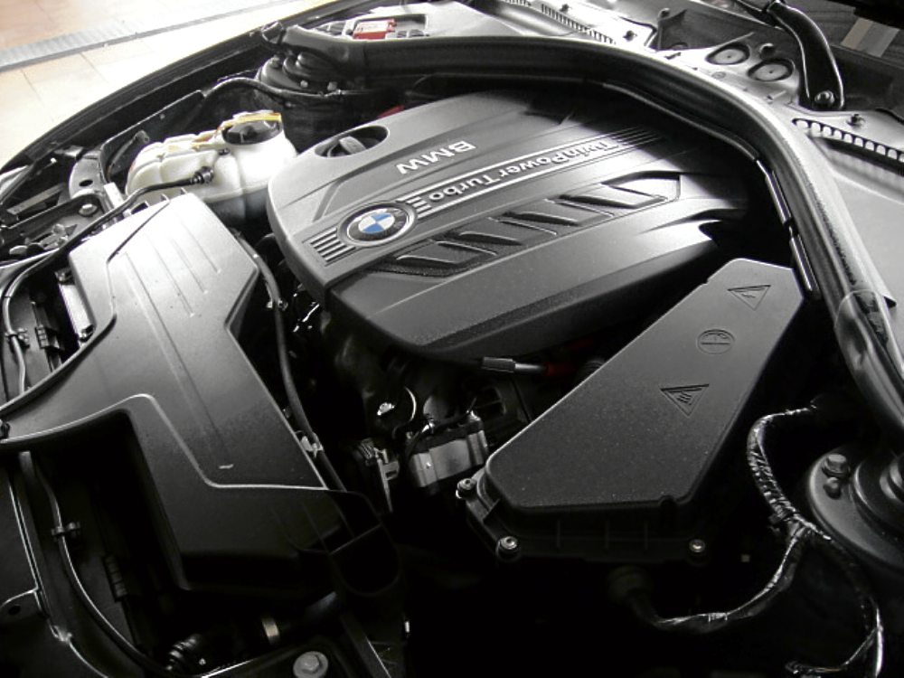 A tale of two Bimmers: the 320d and 528i | Inquirer Business